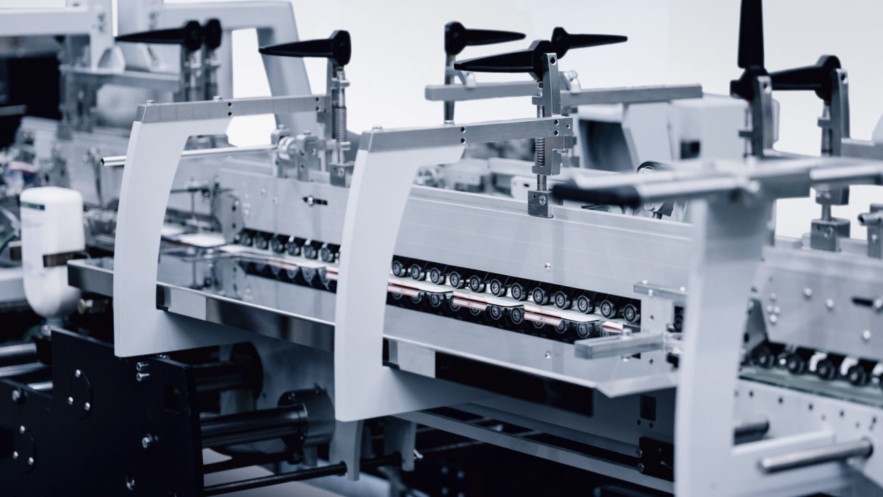Diana Pharma - Folding carton gluer | HEIDELBERG